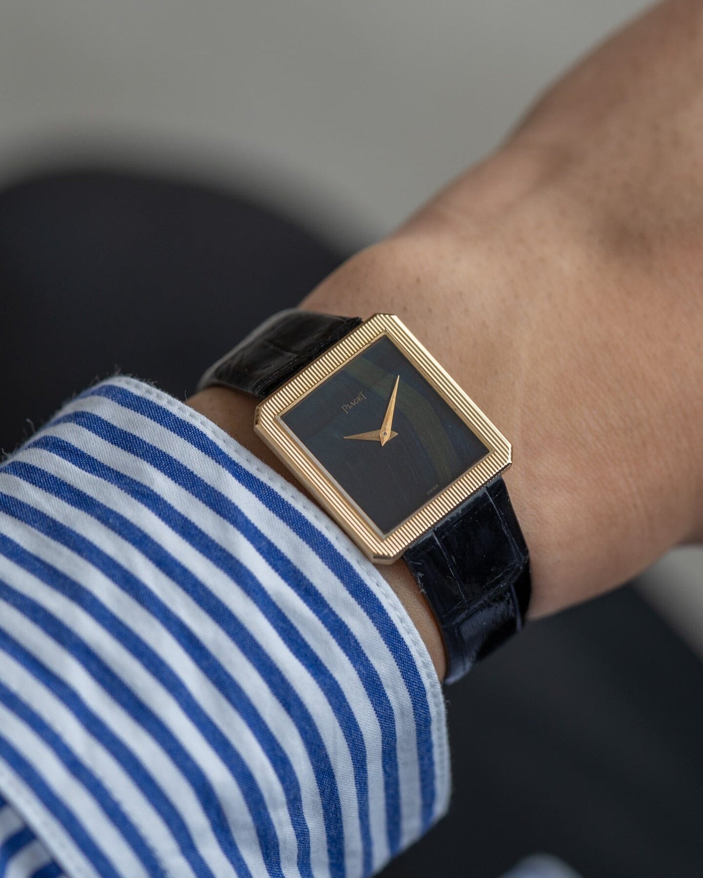 Piaget Protocole 9154 YG Blue Tiger Eye Dial Cal.9P2 1990s | ARBITRO